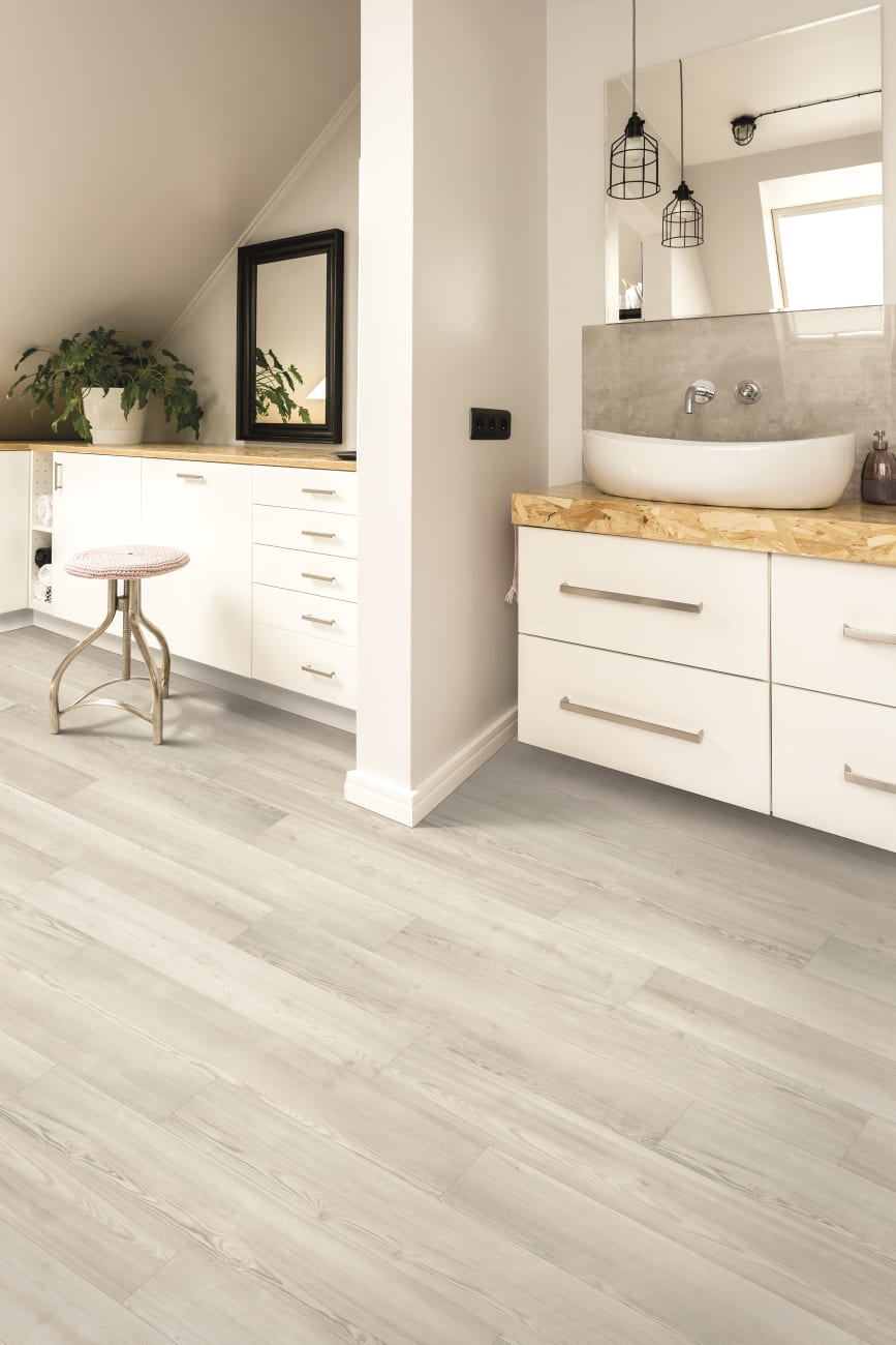 Mohawk SolidTech Plus - Thatcher - Nantucket | SDP02-905